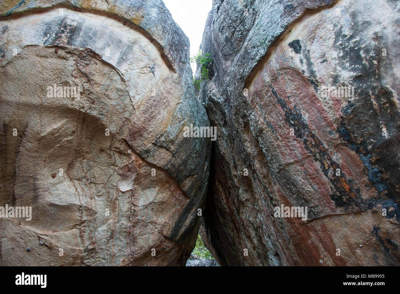 Sigiriya sri lanka part mountain hi-res stock photography and images ...
