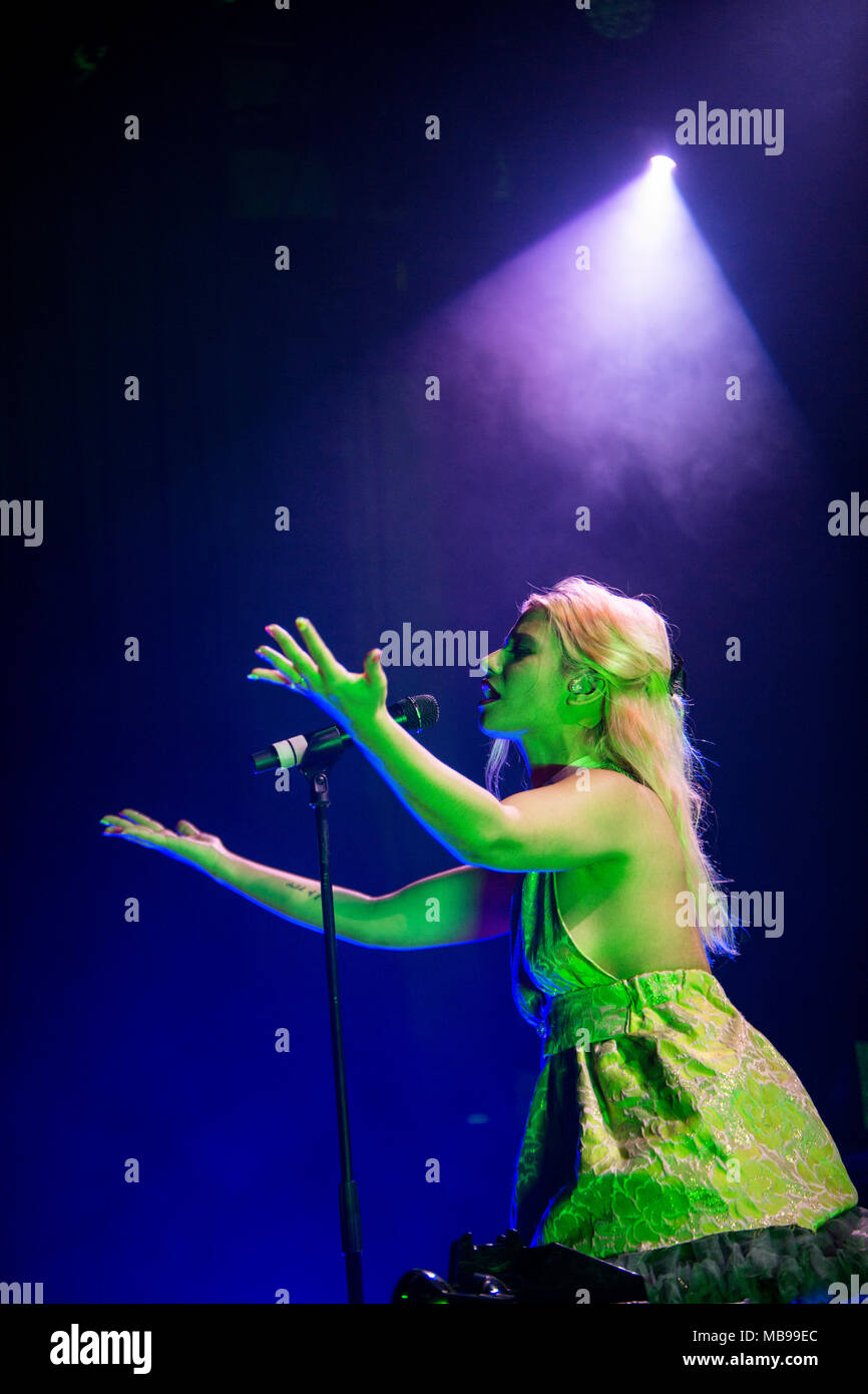 Rapper bunny hi-res stock photography and images - Alamy