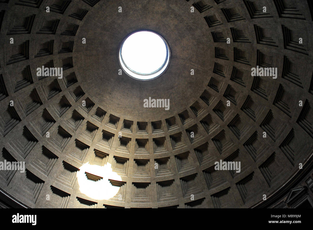 Sunken panels hi-res stock photography and images - Alamy