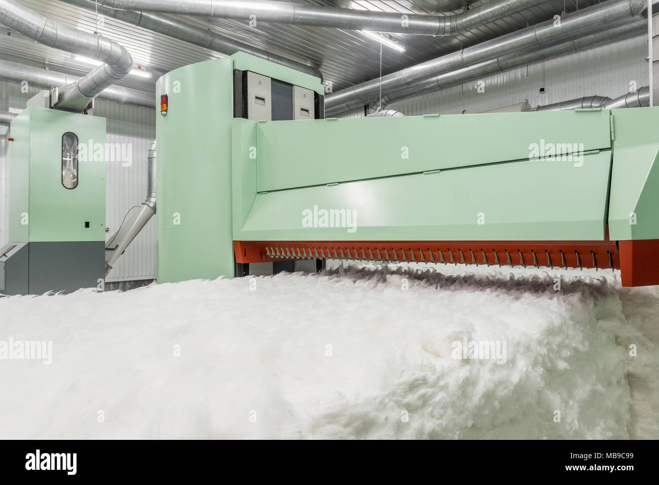 Carding machine fiber hi-res stock photography and images - Alamy