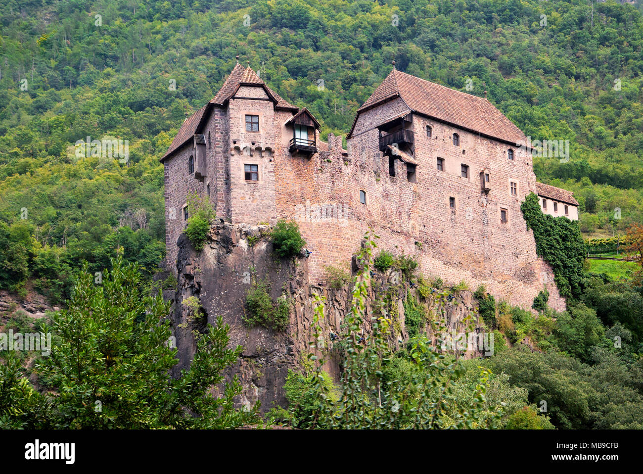 Castle on a mountain hi-res stock photography and images - Alamy