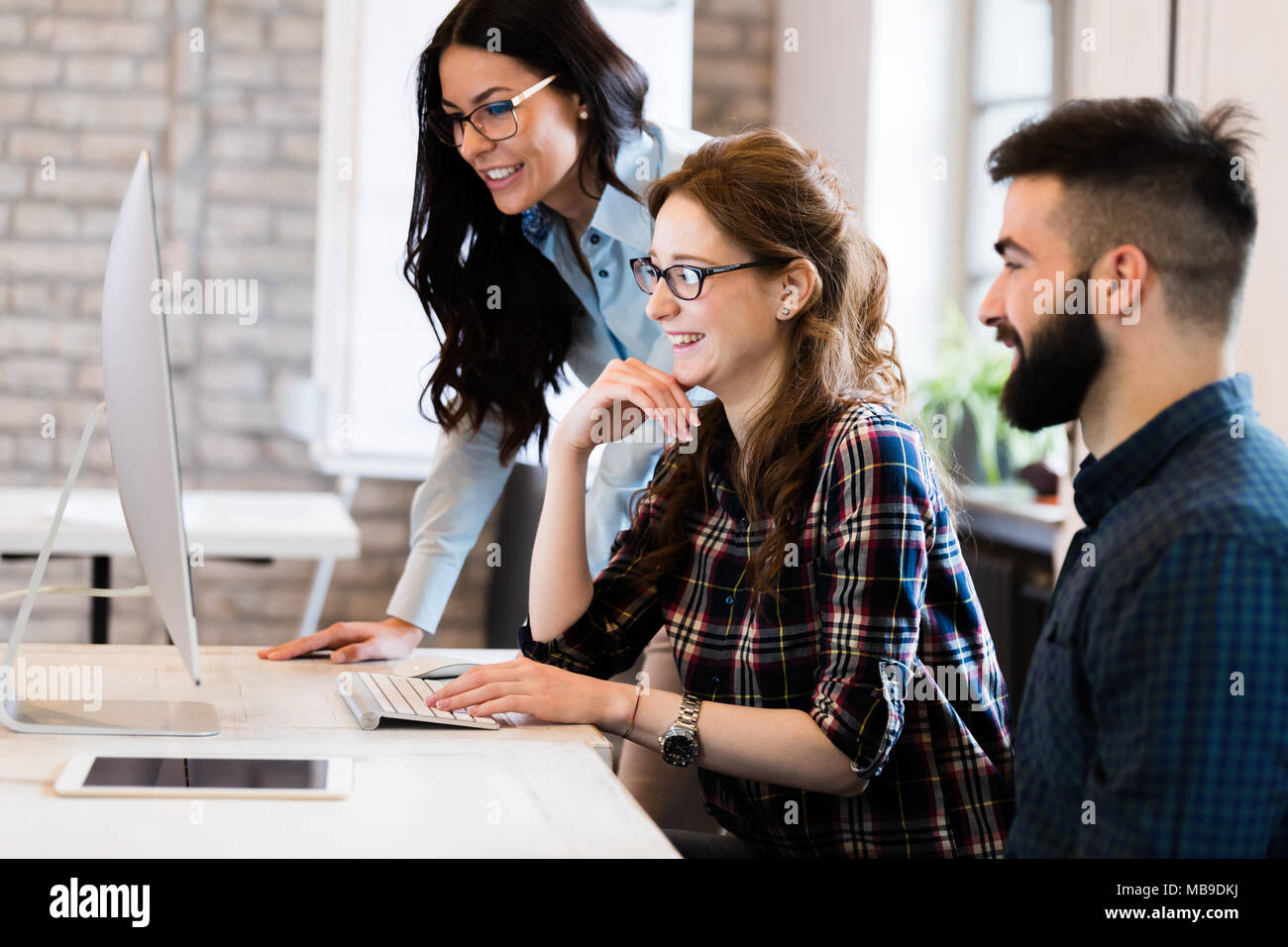 People working in office coding hi-res stock photography and images - Alamy