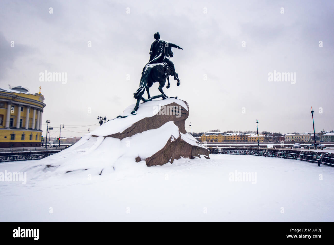 Bronze horseman statue of czar peter the great hi-res stock photography ...