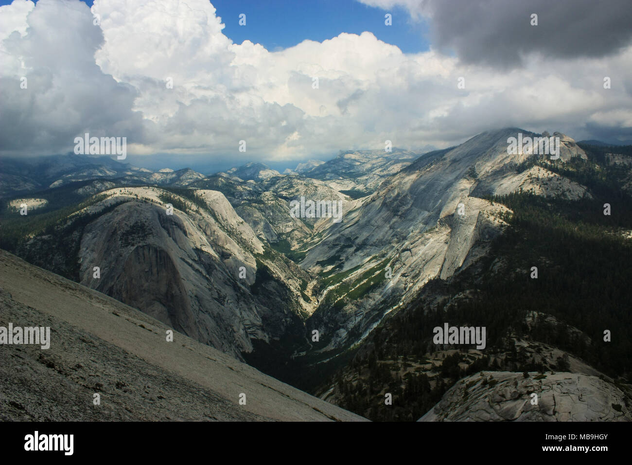 Climbing dome hi-res stock photography and images - Alamy