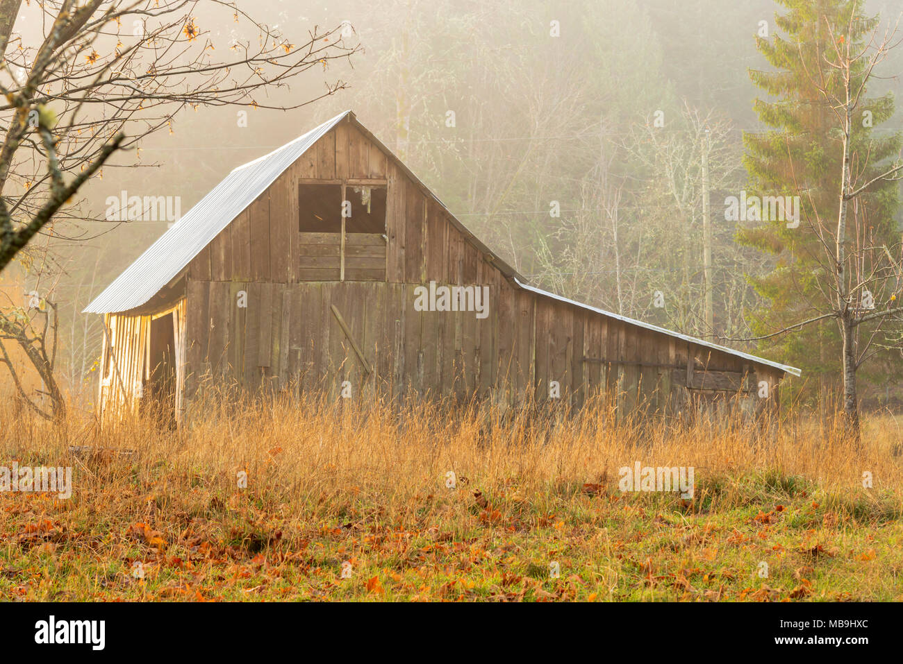 Beautiful barn building hi-res stock photography and images - Alamy