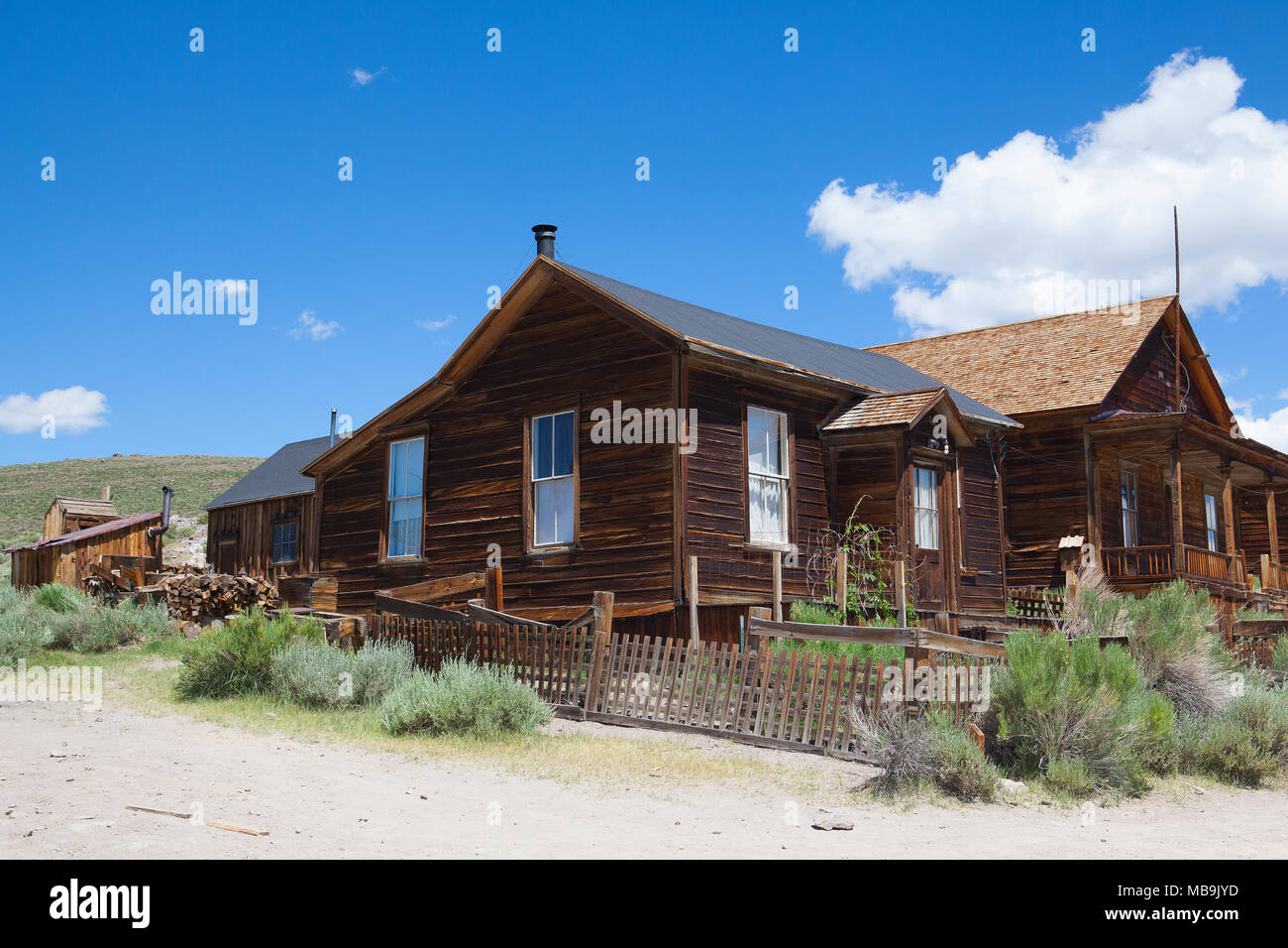 Rustic ghost town hi-res stock photography and images - Alamy