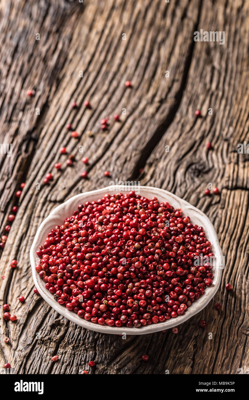 Red peppercorn hi-res stock photography and images - Alamy
