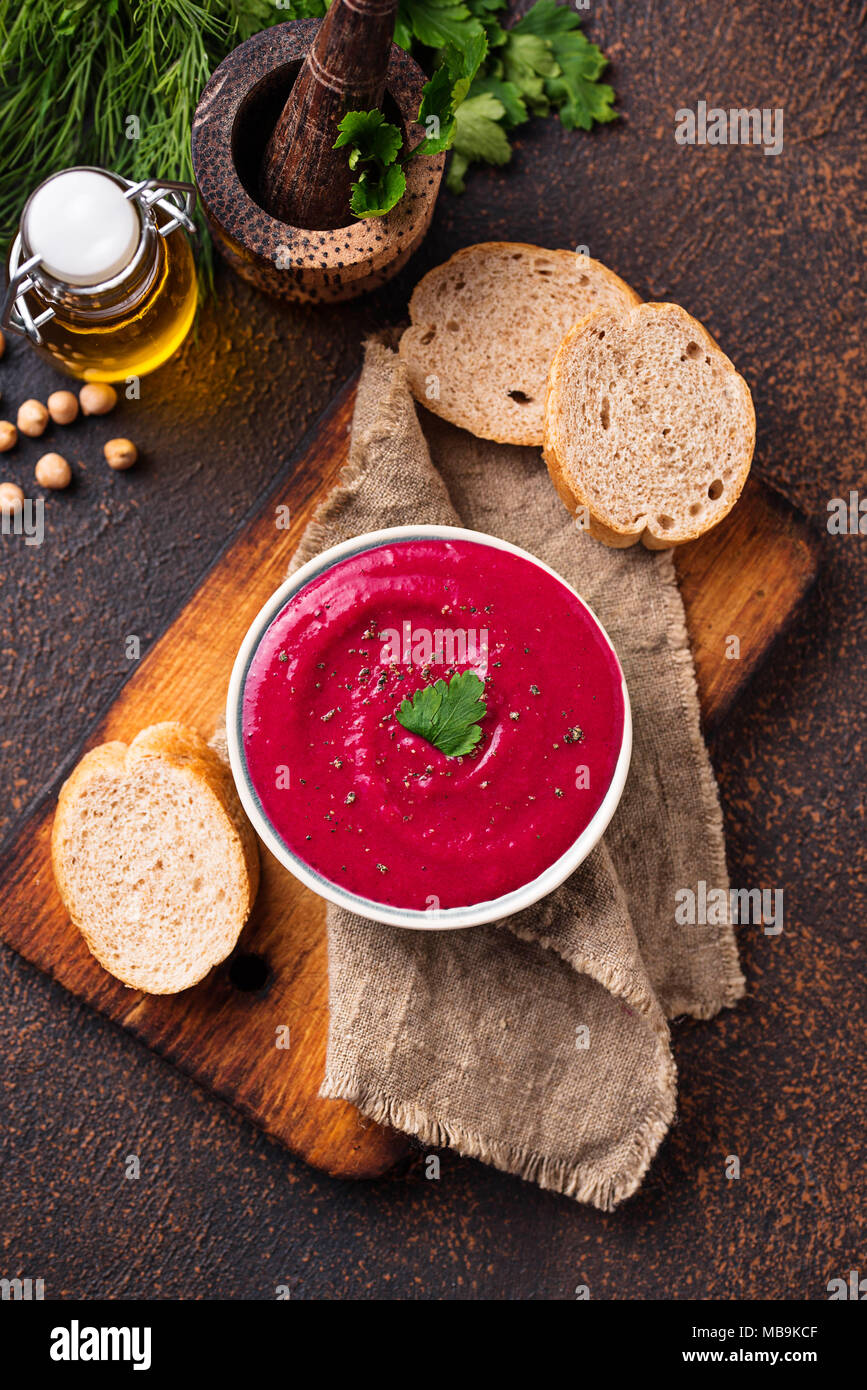 Beetroot hummus. Healthy vegan appetizer Stock Photo - Alamy