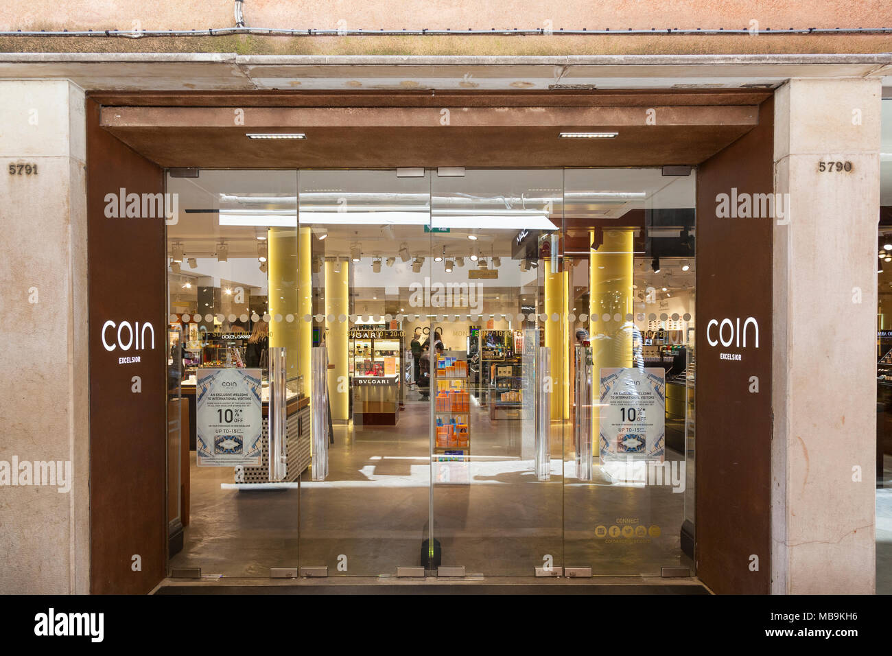 Glass door entrance to the Coin Excelsior Store, Venice, Veneto, Italy ...