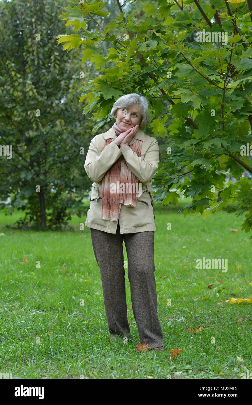 Beautiful senior woman posin Stock Photo - Alamy