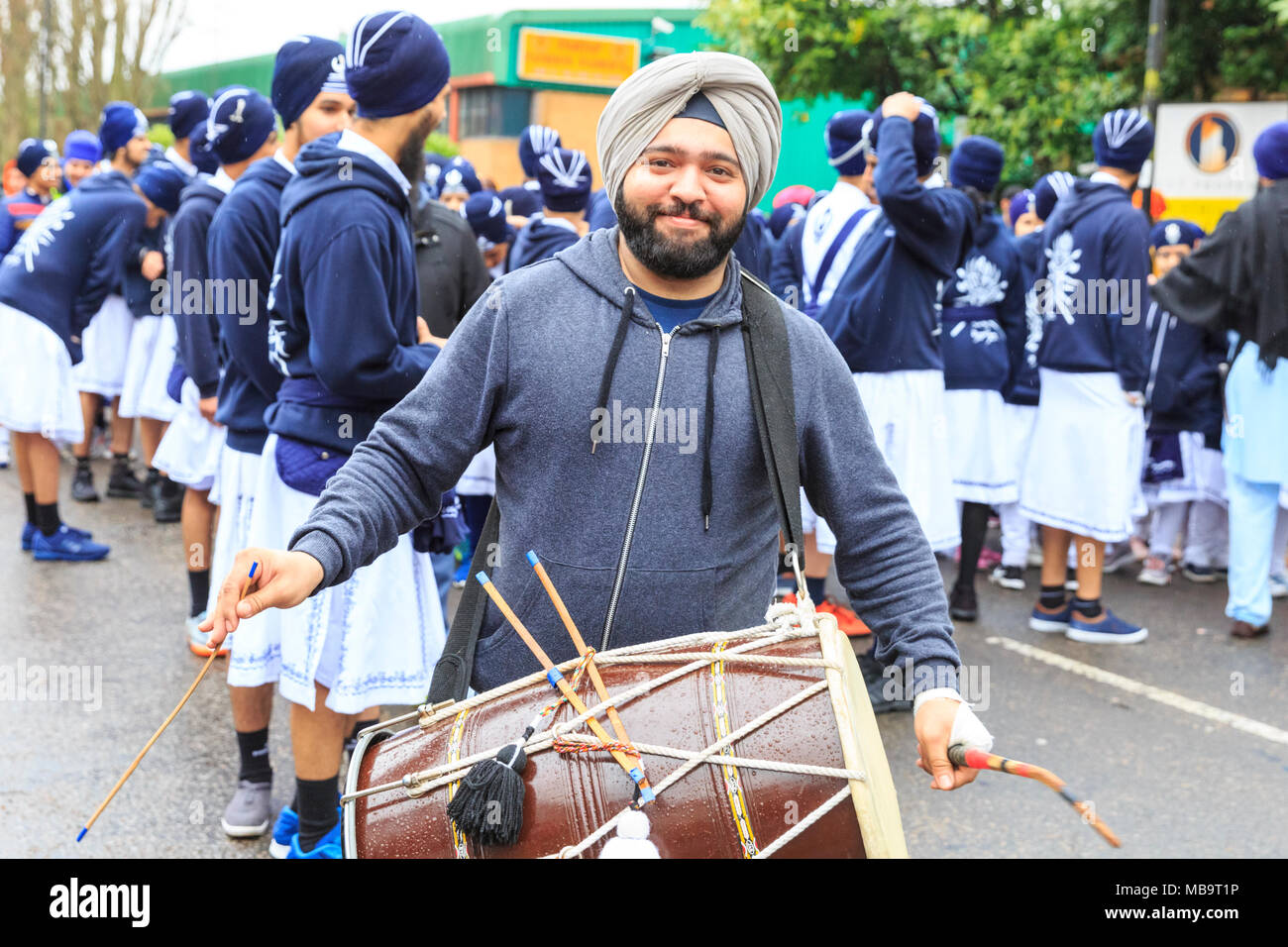 Southall england sikh turban hi-res stock photography and images - Alamy