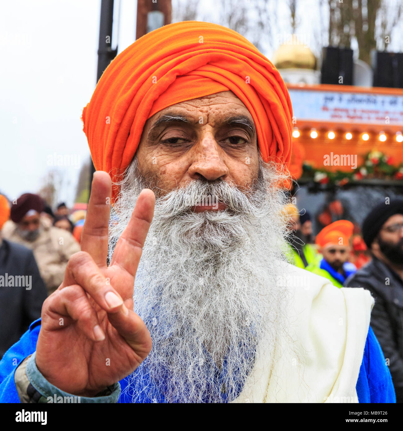 Southall england sikh turban hi-res stock photography and images - Alamy