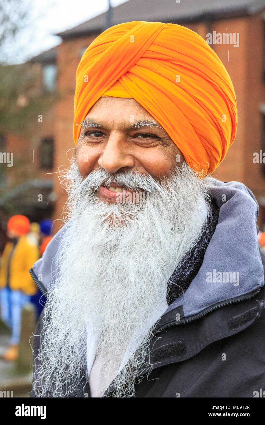 Southall england sikh turban hi-res stock photography and images - Alamy