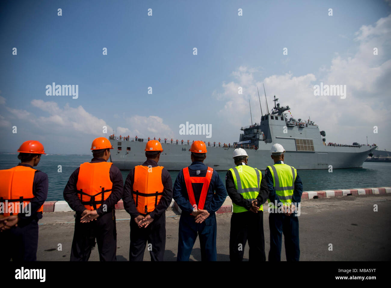 ROKS Cheon Ja Bong (LST-687) arrives at Port of Sattahip, Thailand, Feb ...