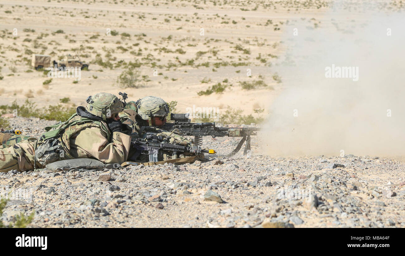 M249 squad automatic weapons hi-res stock photography and images - Alamy