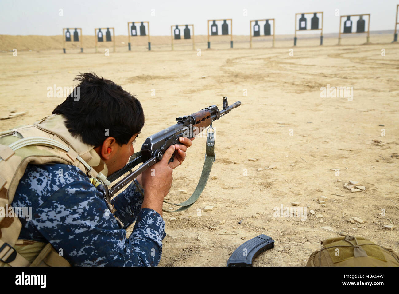 Iraqi army commando battalion hi-res stock photography and images - Alamy