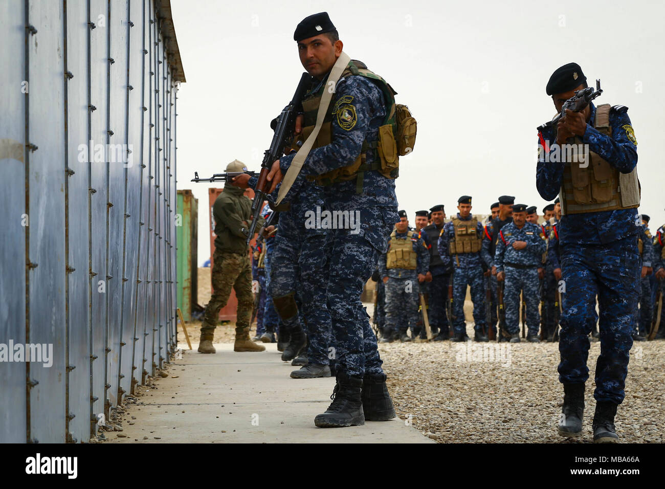 Iraqi army commando battalion hi-res stock photography and images - Alamy