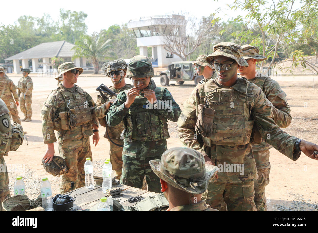 Long range reconnaissance hi-res stock photography and images - Alamy