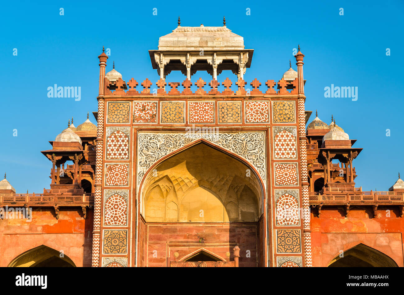 Tomb of Akbar the Great at Sikandra Fort in Agra, India Stock Photo - Alamy