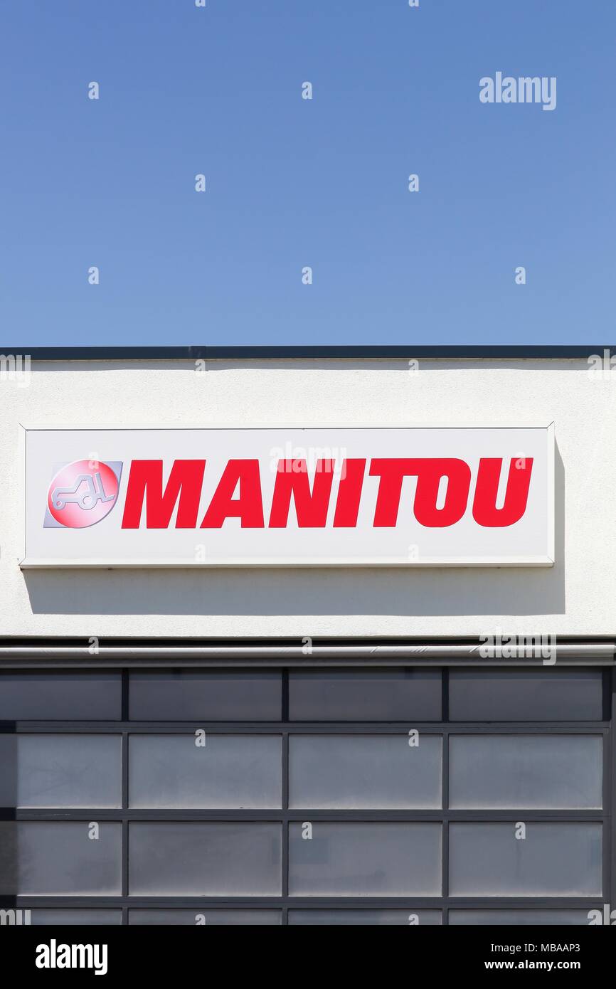 Manitou logo hi-res stock photography and images - Alamy