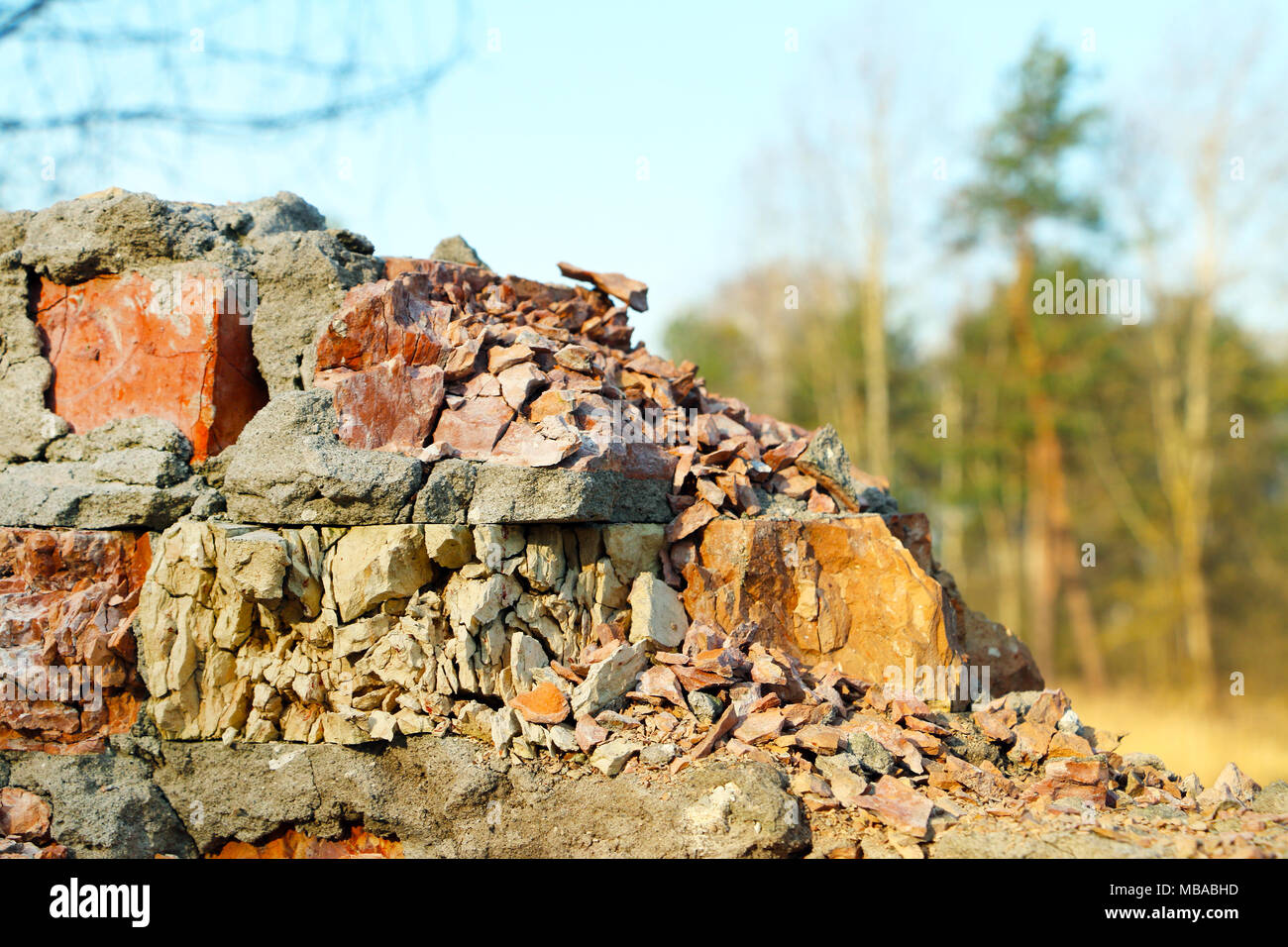 Destroyed wall hi-res stock photography and images - Alamy