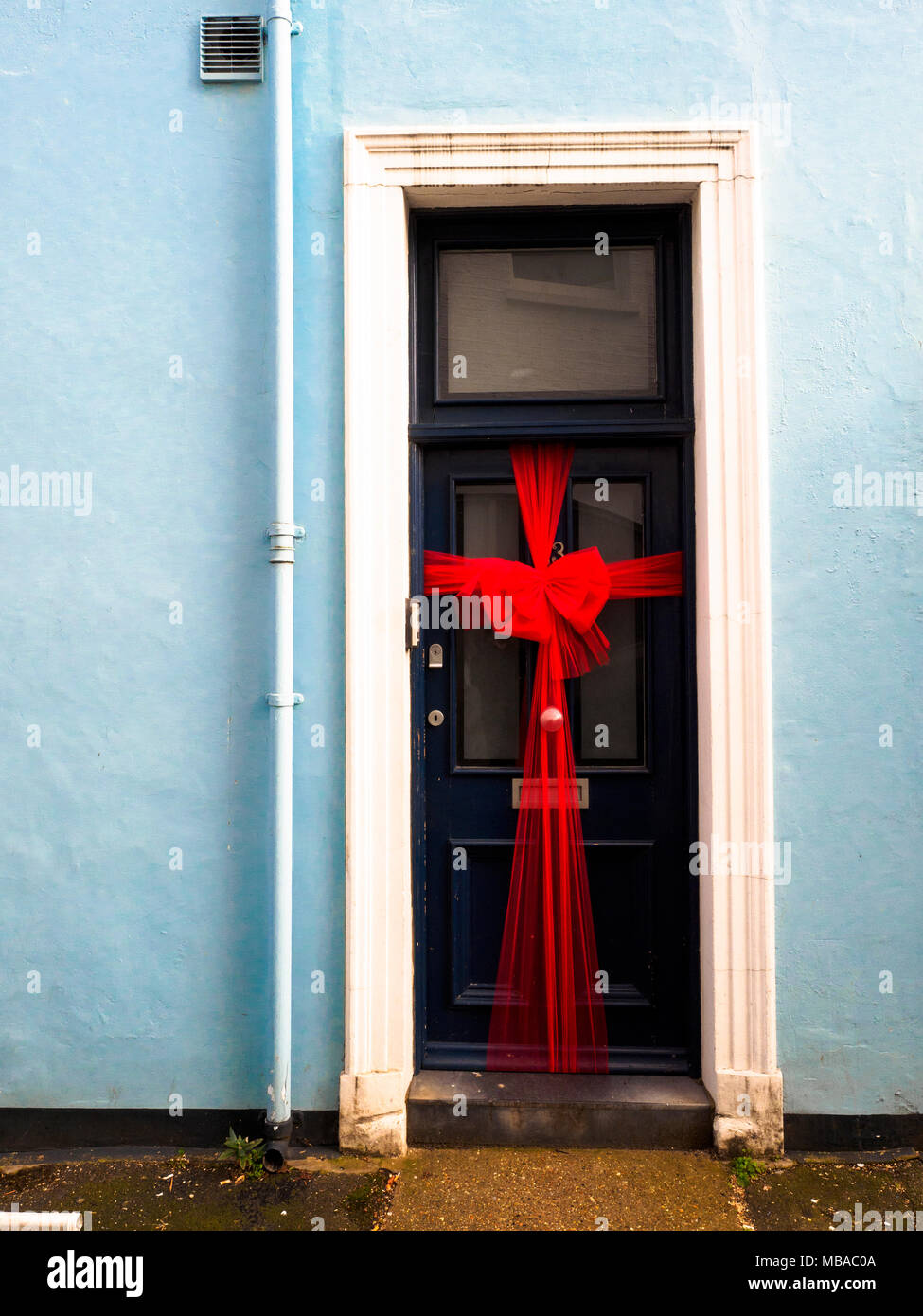 London door detail hi-res stock photography and images - Alamy