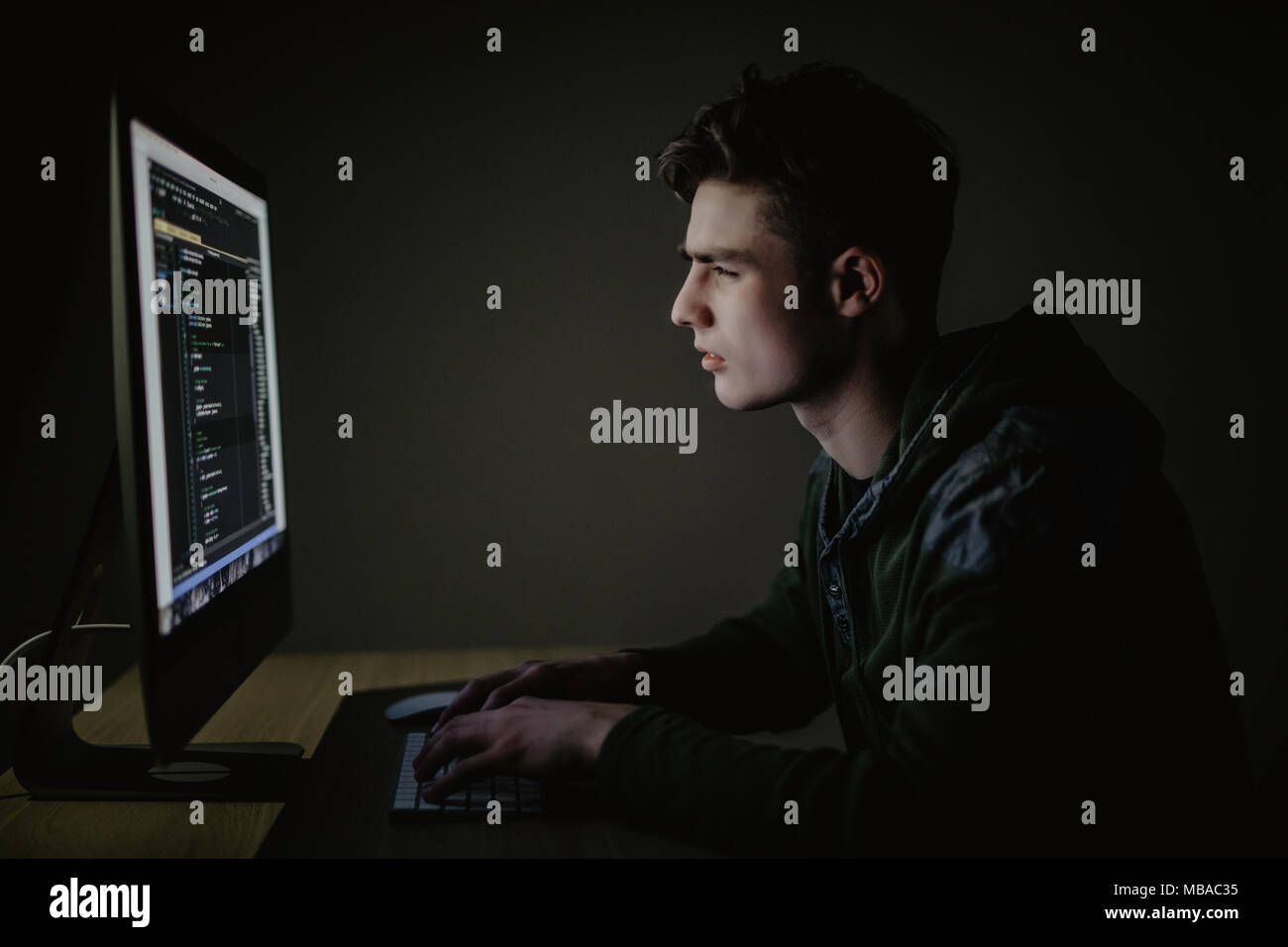 Computer pc computering monitor hi-res stock photography and images - Alamy