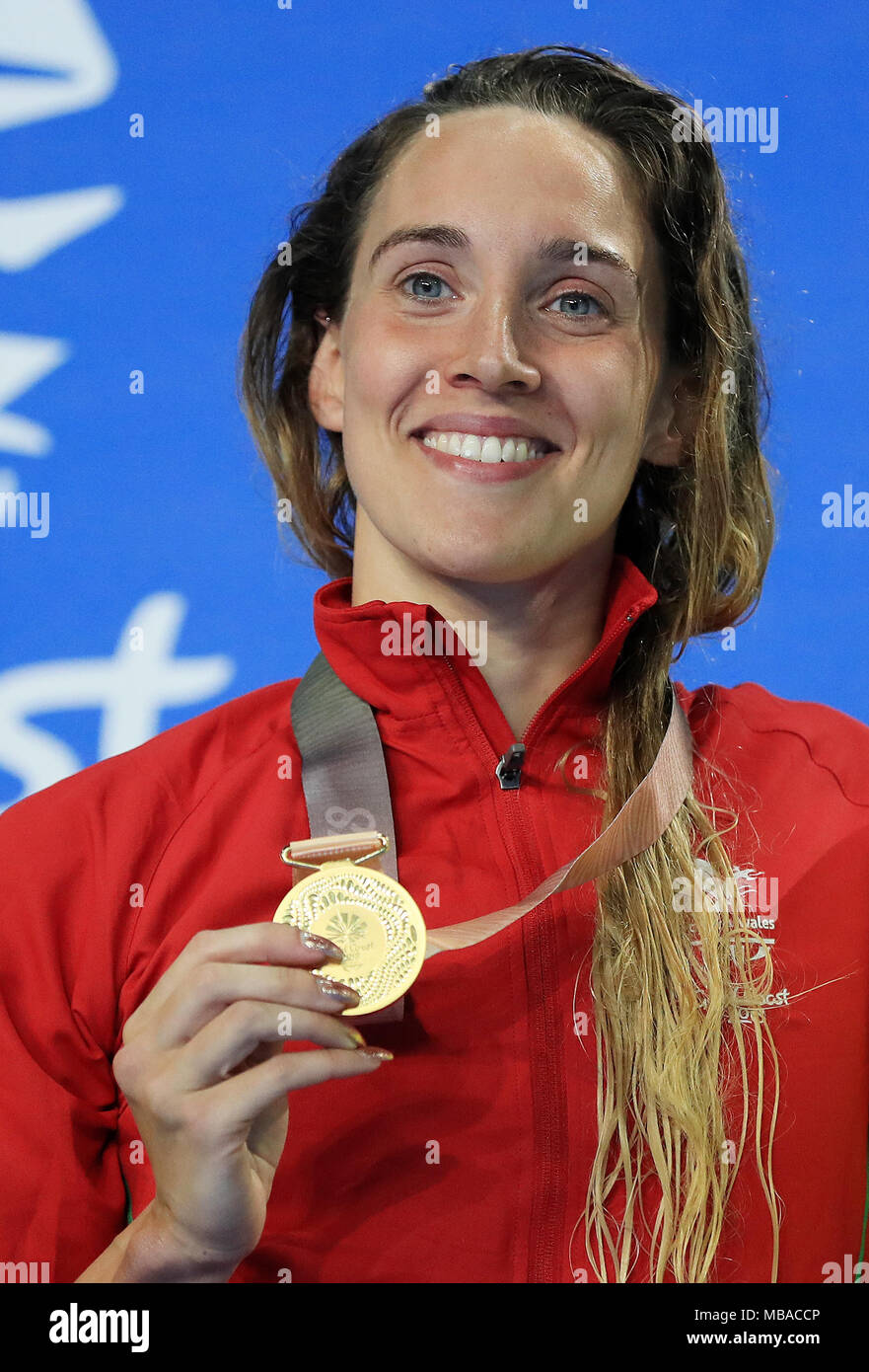 Alys thomas centre with her gold medal hi-res stock photography and ...