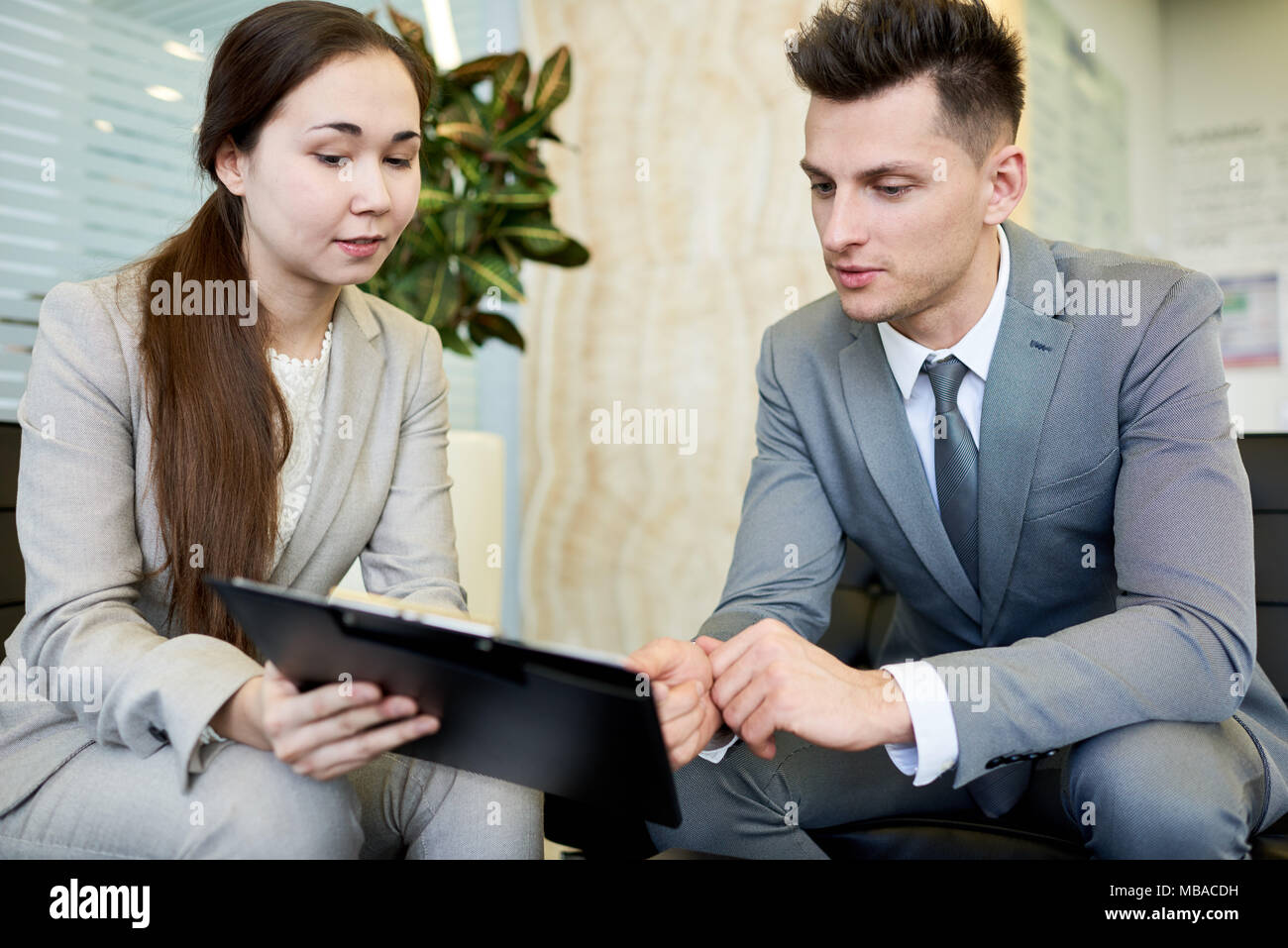 Successful business colleagues planning hi-res stock photography and images - Alamy
