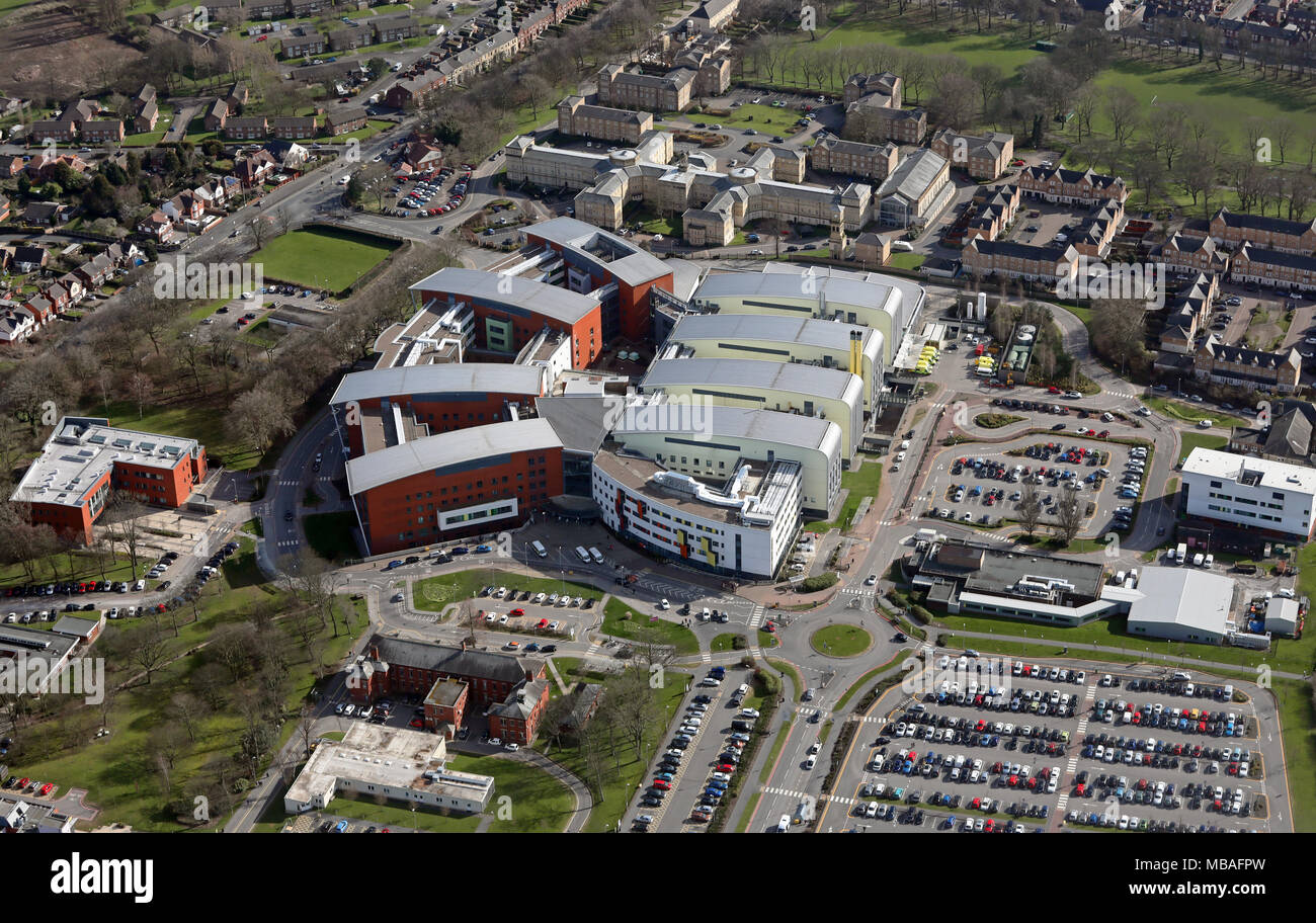 Pinderfields hospital hi-res stock photography and images - Alamy