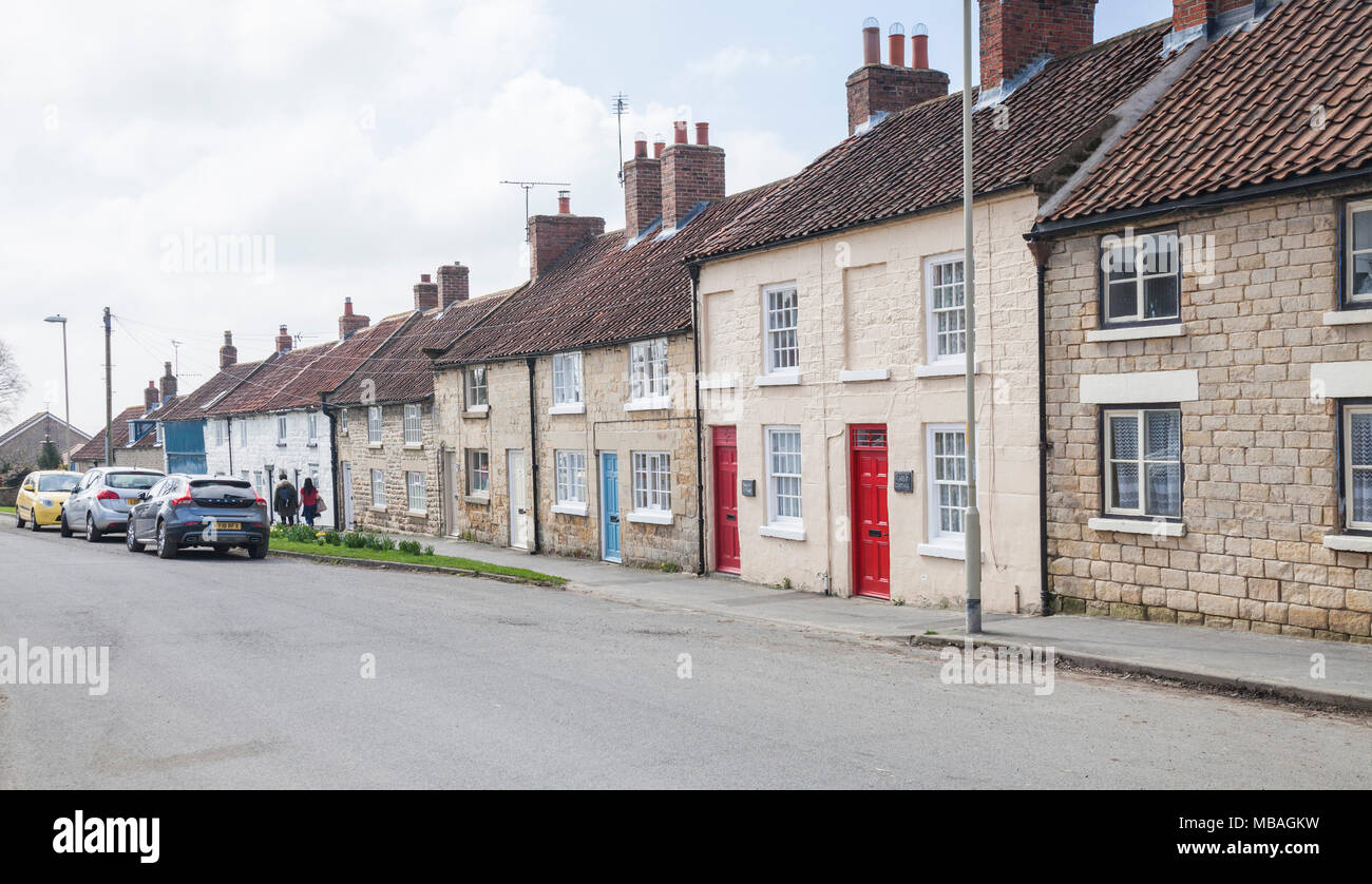Old terraced houses hi-res stock photography and images - Alamy