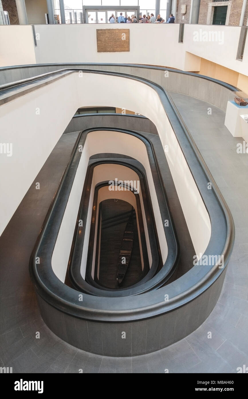 Helical ramp hi-res stock photography and images - Alamy