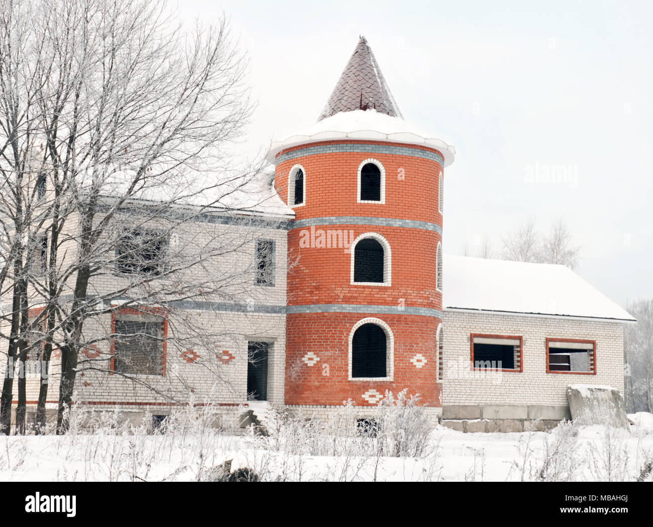 The empty not completed country house Stock Photo - Alamy