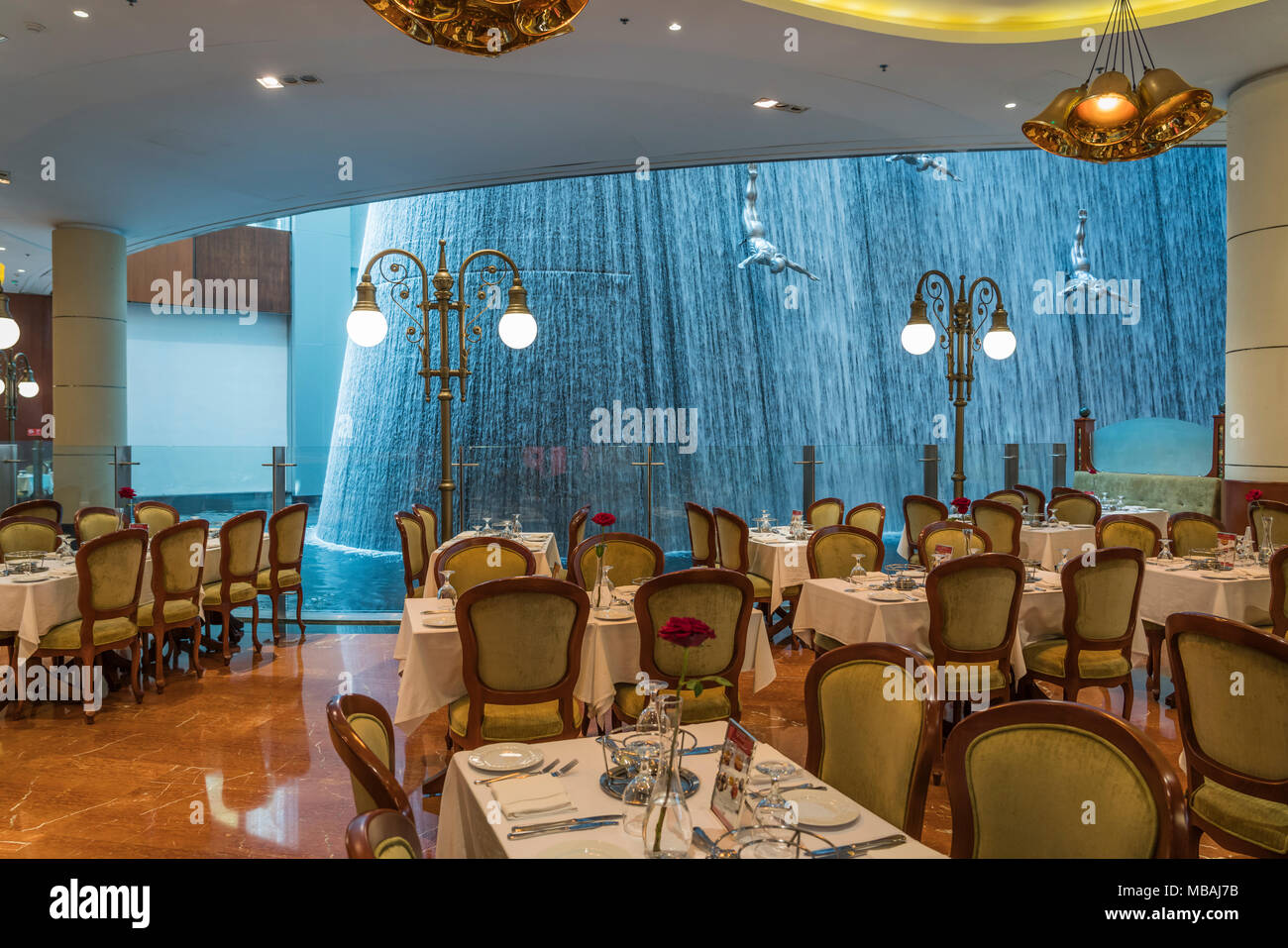 A restaurant and feature waterfall at the Dubai Mall in downtown Dubai ...