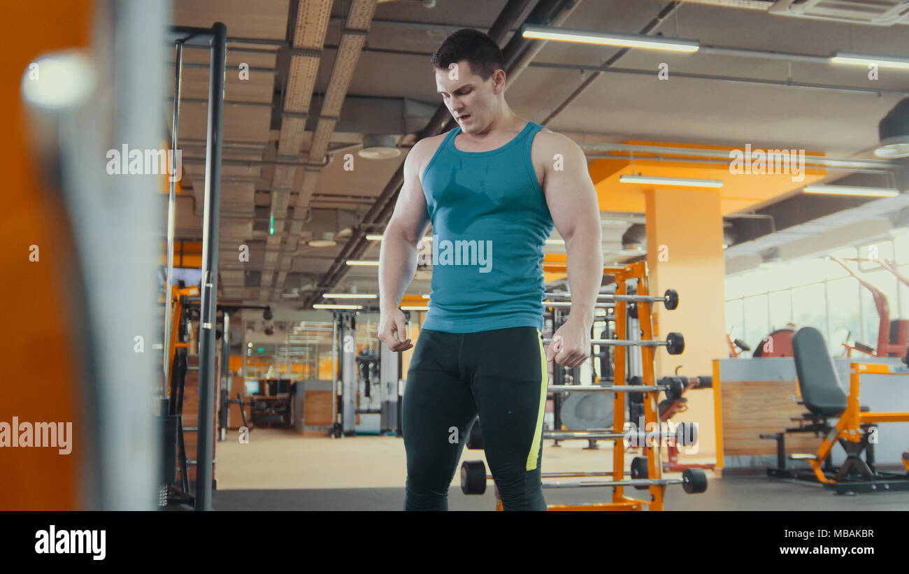 Sculpt muscles hi-res stock photography and images - Alamy