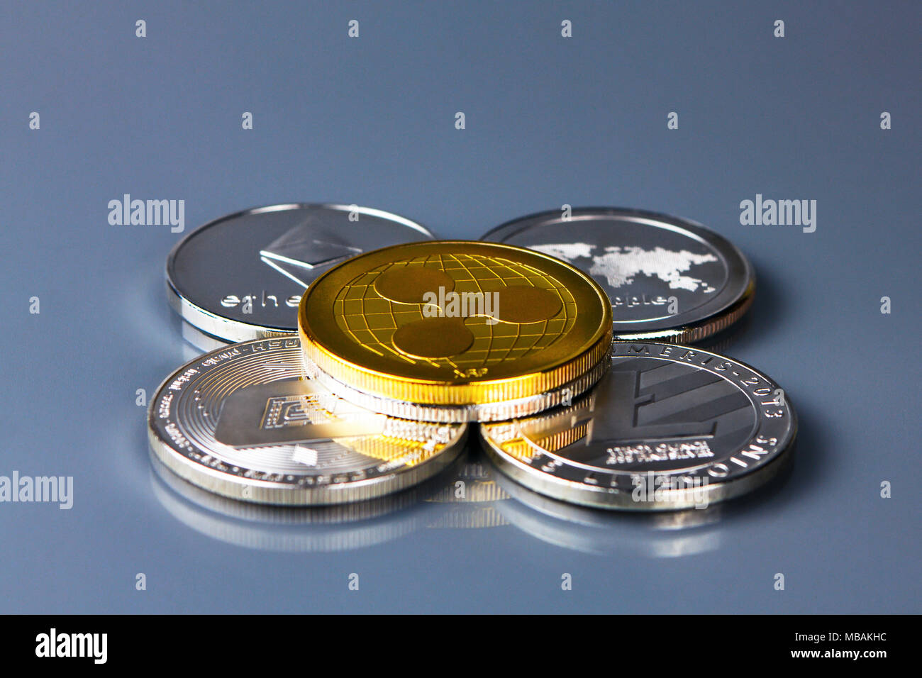 Virtual version hi-res stock photography and images - Alamy