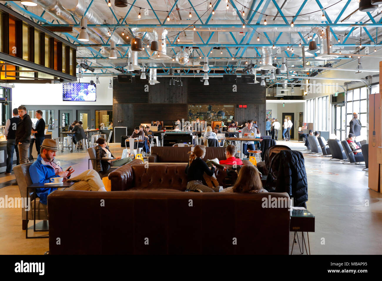 Radio Station High Resolution Stock Photography and Images - Alamy