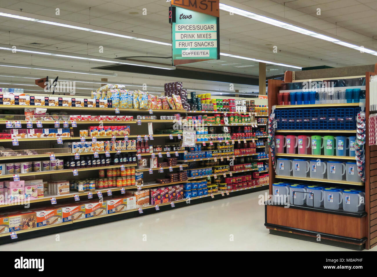 Roche Bros. Supermarkets in Massachusetts, USA Stock Photo - Alamy