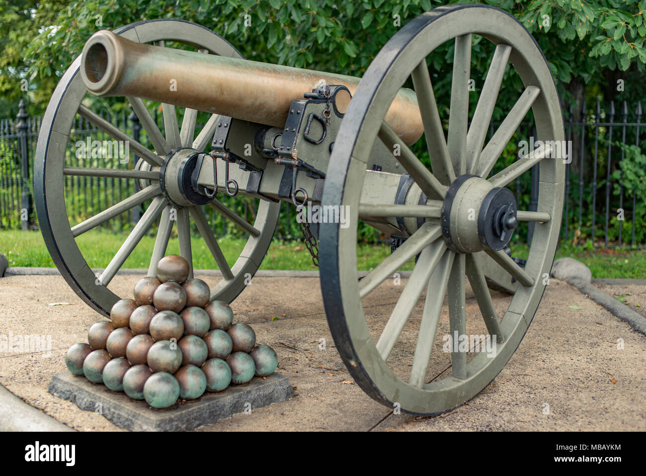 civil war cannon memorbilia history relic Stock Photo - Alamy