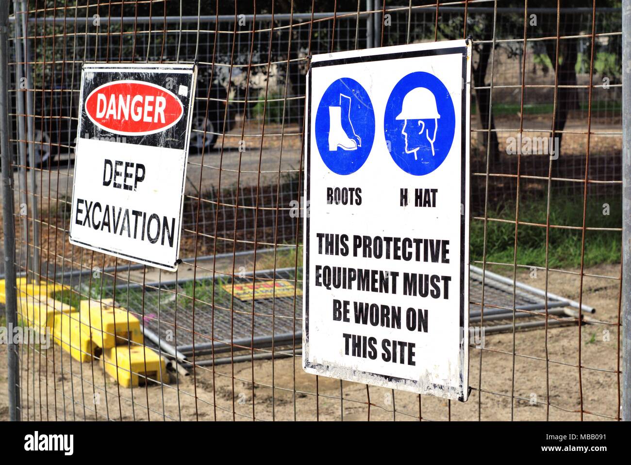Deep excavation hi-res stock photography and images - Alamy
