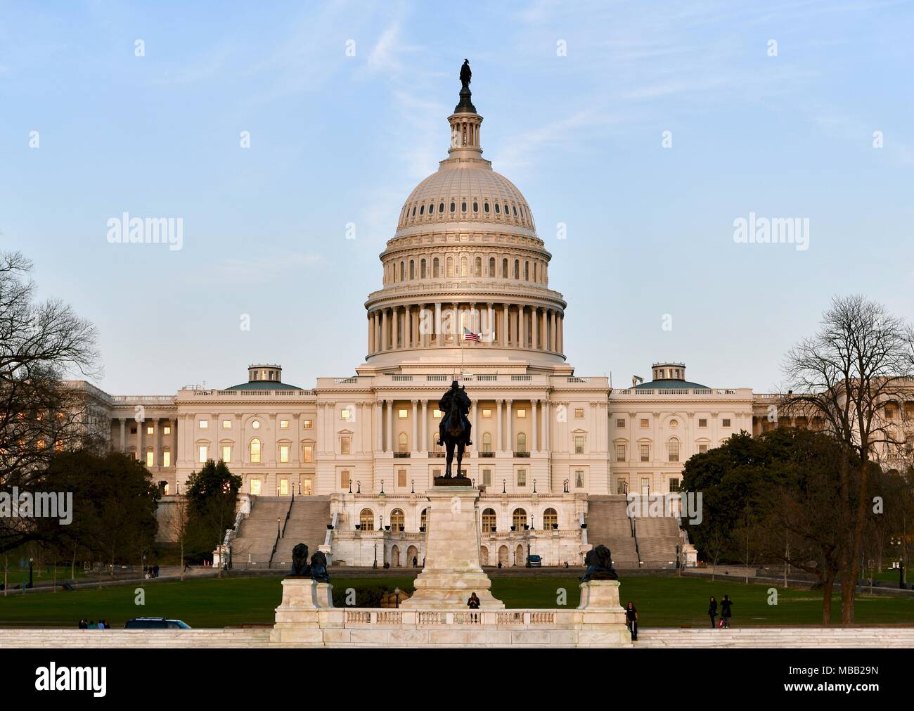 United states capitol building hi-res stock photography and images - Alamy