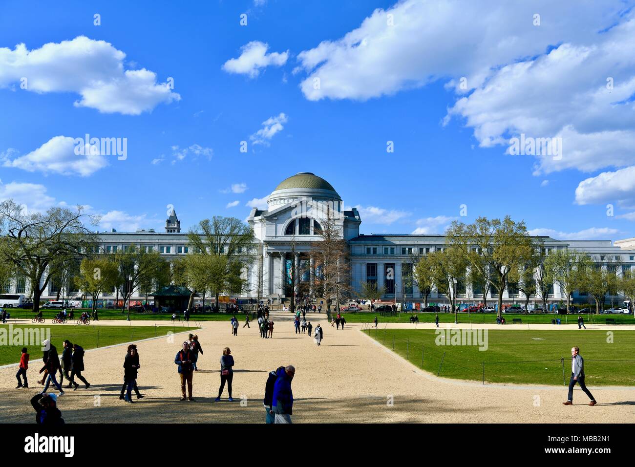 National museum of natural history dc exterior hi-res stock photography ...