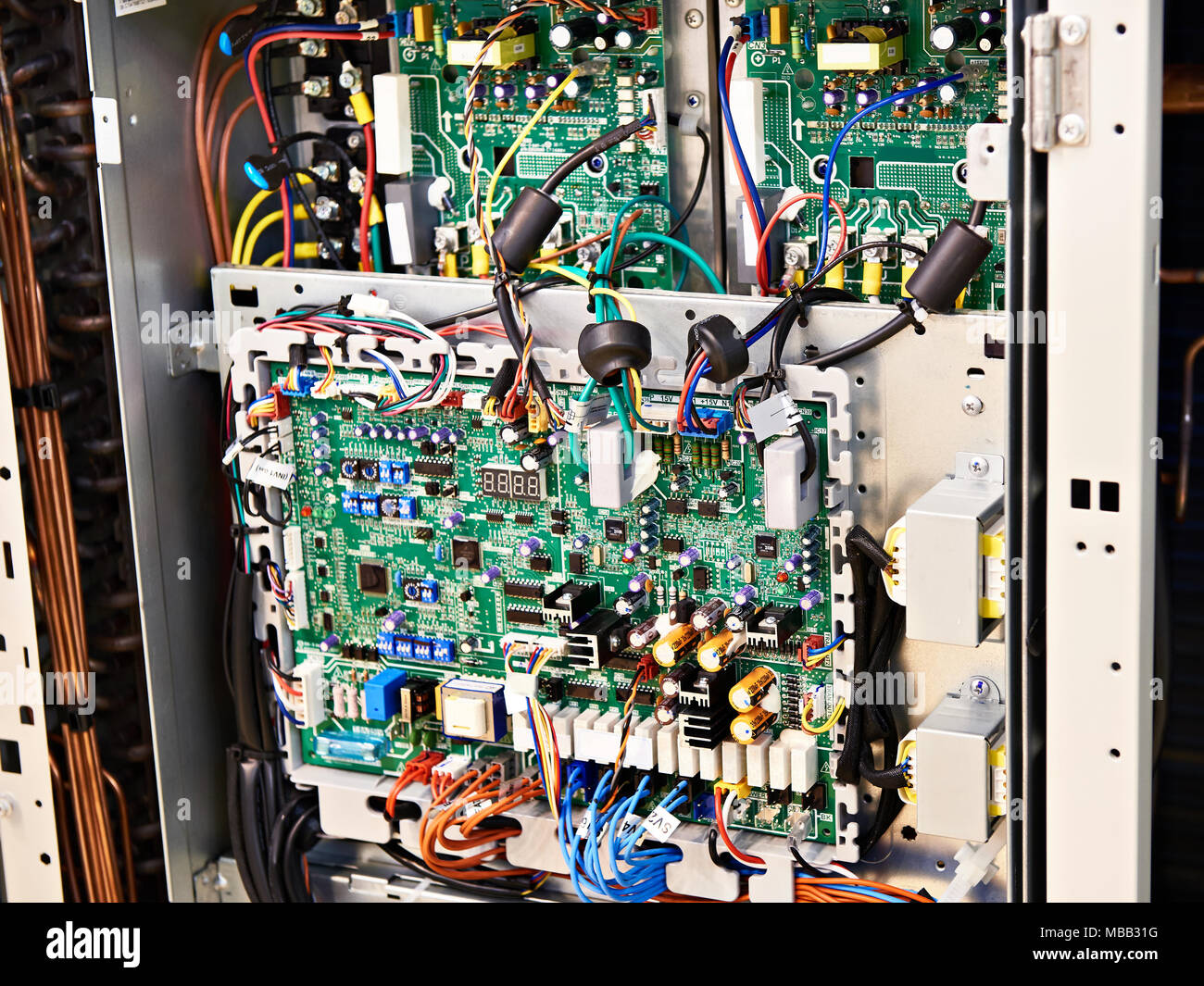 Electronic circuits hi-res stock photography and images - Alamy