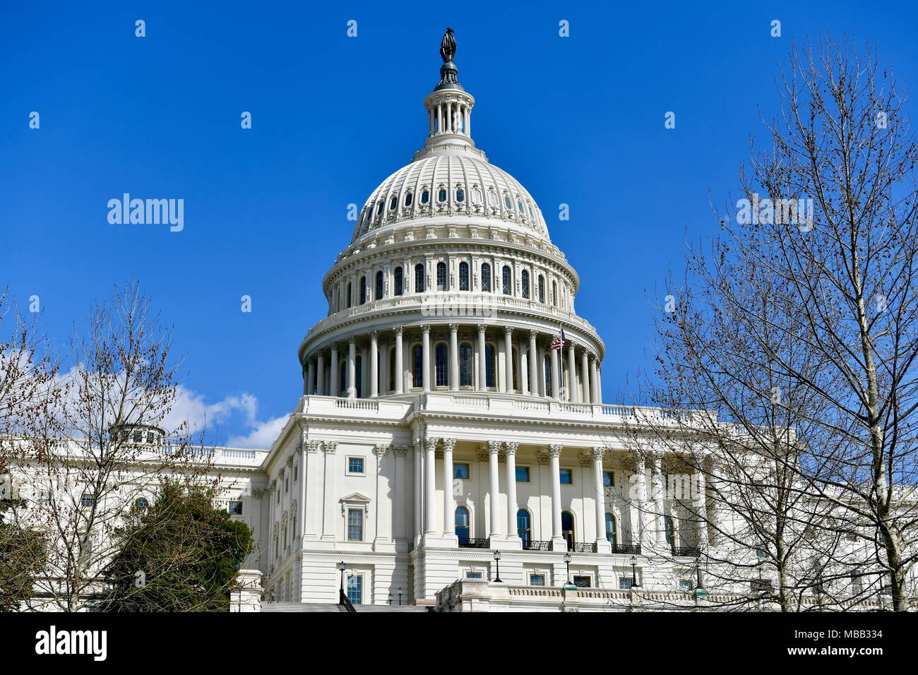 United states capitol building exterior hi-res stock photography and ...