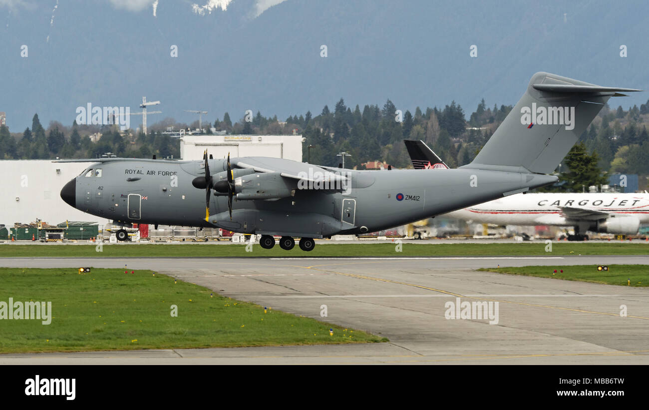 Four engine british transport aircraft hi-res stock photography and ...