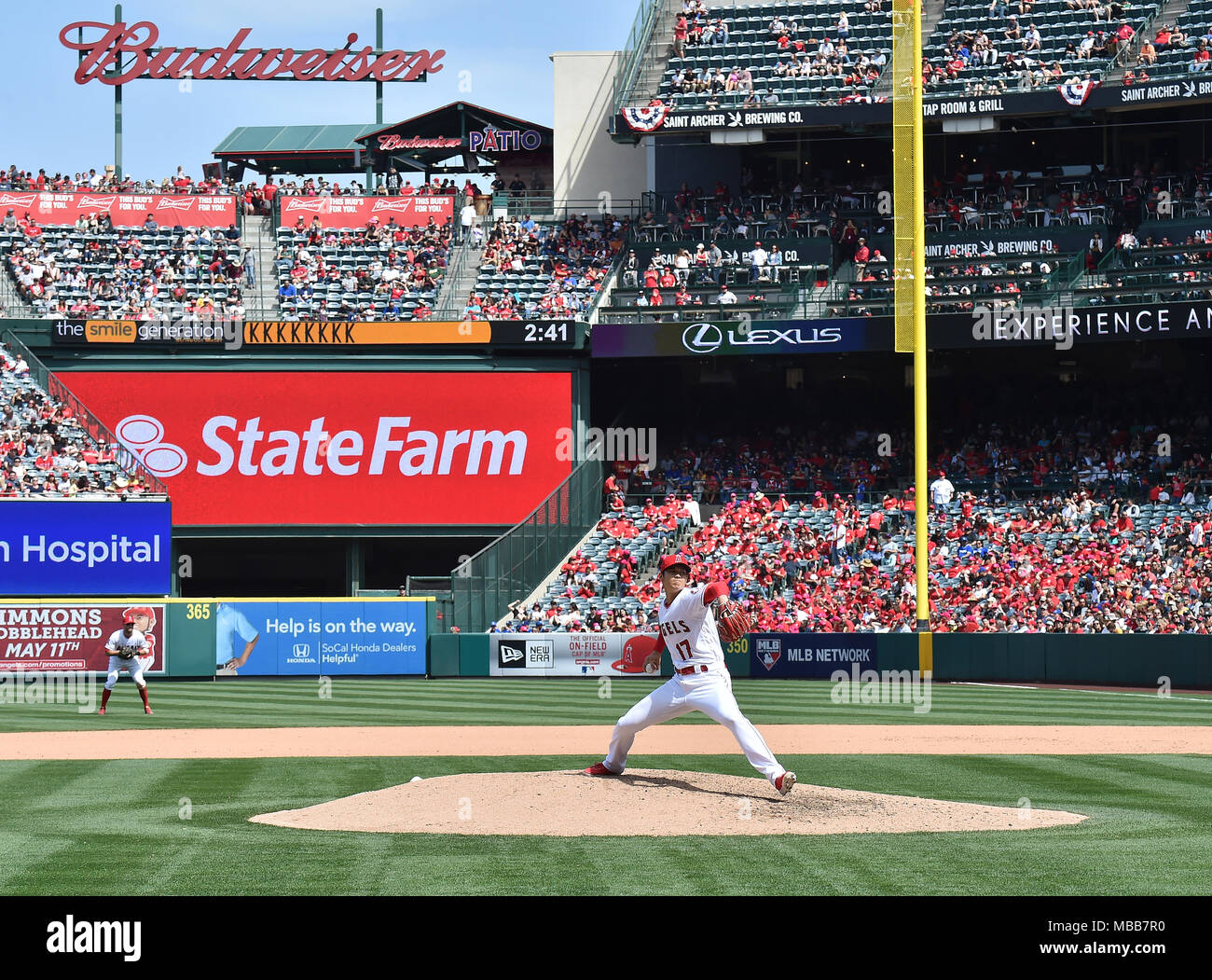 Los Angeles Angels starting pitcher Shohei Ohtani delivers a pitch in ...