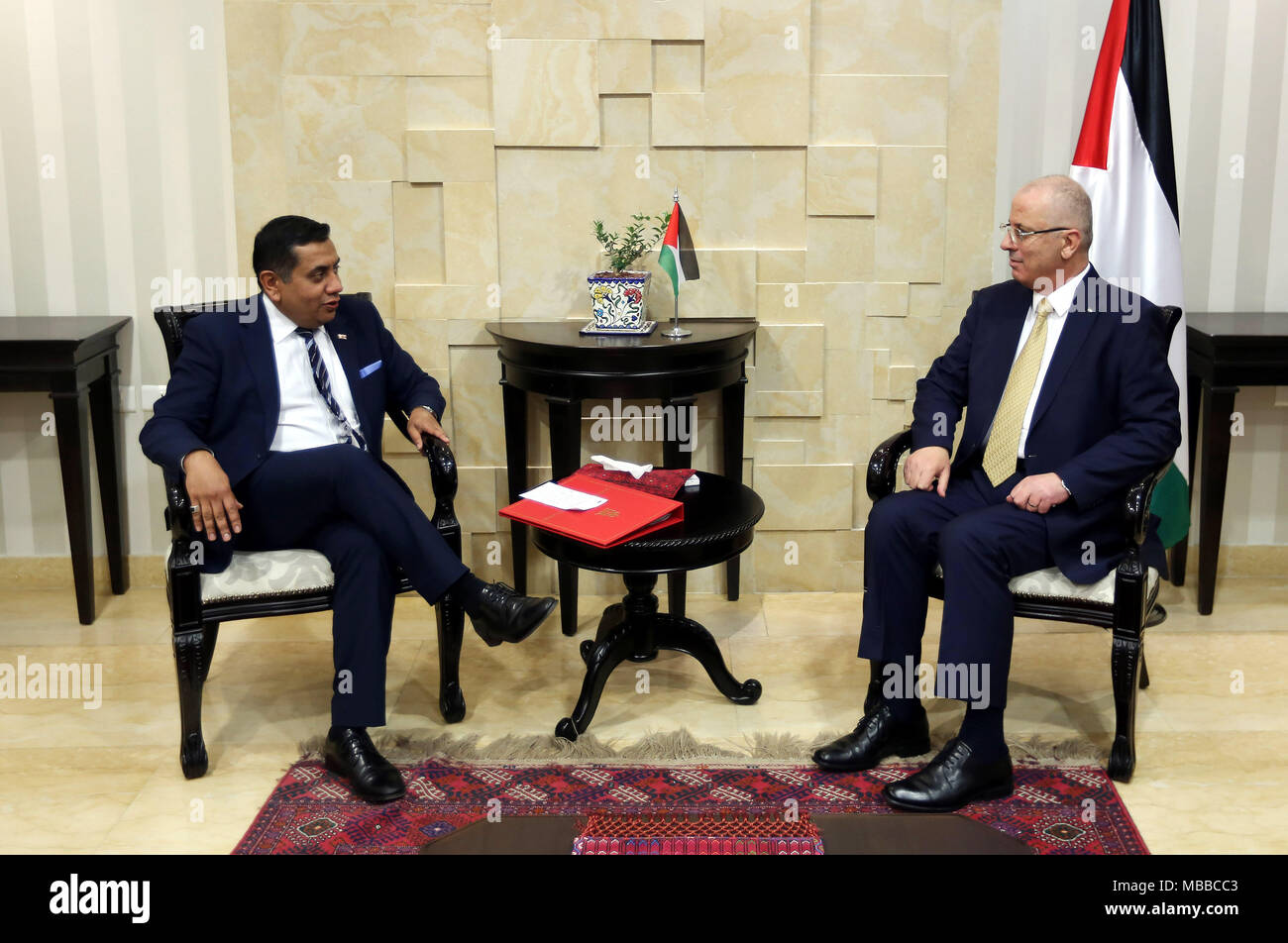 Lord ahmed hi-res stock photography and images - Alamy