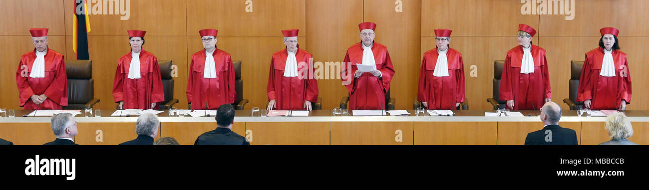 10 April 2018, Germany, Karlsruhe: The first senate of the Federal ...