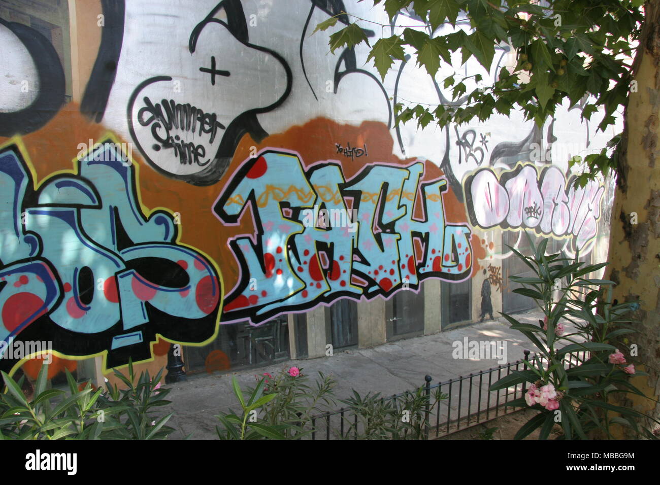 Graffiti in Madrid, Spain Stock Photo - Alamy