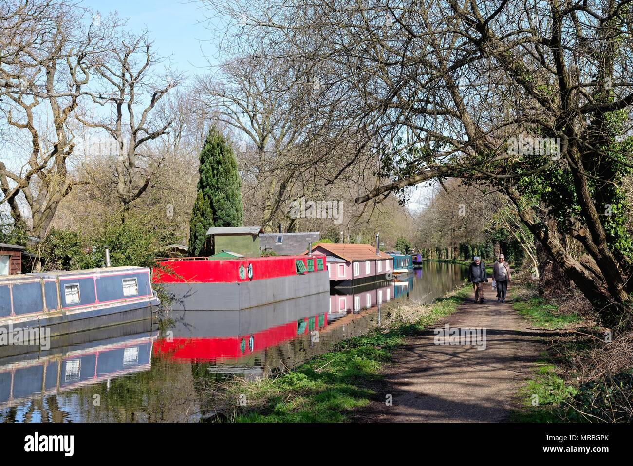 Byfleet, surrey hi-res stock photography and images - Alamy